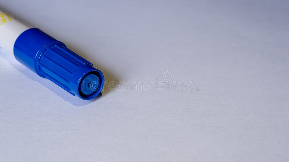 Blue Whiteboard Marker on Note Paper Stock Image - Image of human, hold ...