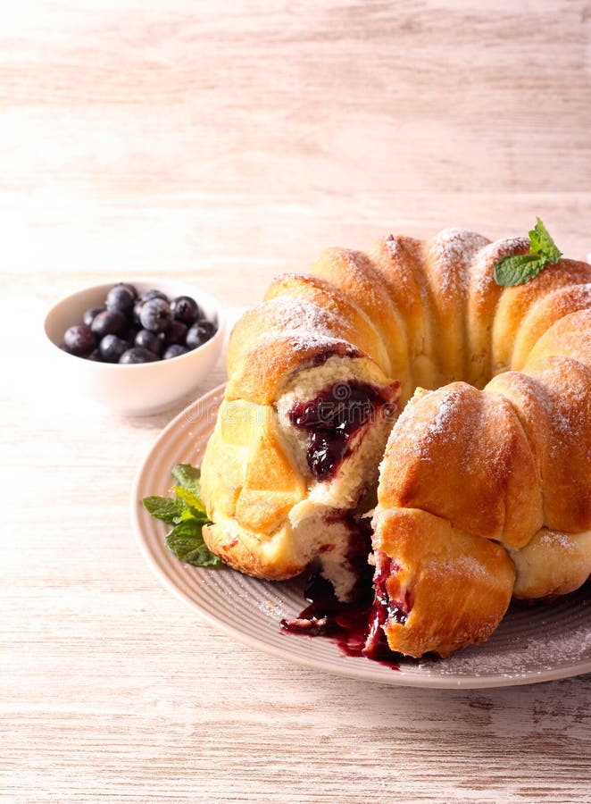 Blueberry Jam Bubble Ring Cake, Monkey Bread Stock Photo - Image of ...