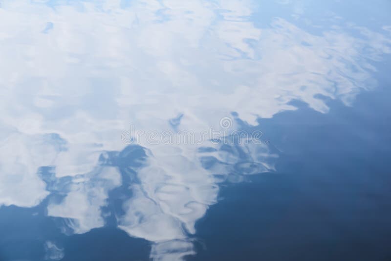 Blurred Abstract Background - Waves on the Water Surface with Cloud ...