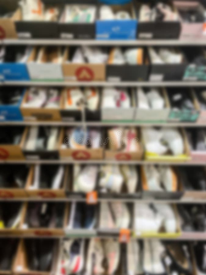 Blurred Background of Shoes Store in Shopping Mall , Abstract ...