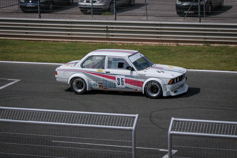 BMW 323i (E21) editorial photo. Image of vintage, racing - 322285301