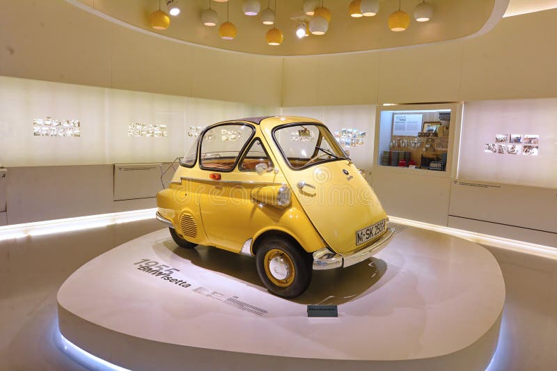 BMW Isetta 250 (1955) editorial image. Image of major - 301470390