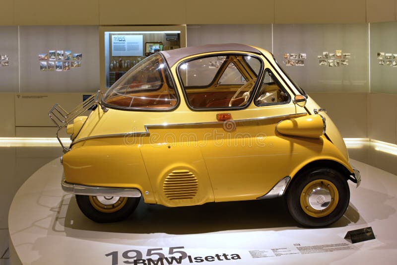 BMW Isetta 250 (1955) editorial photo. Image of years - 231065146