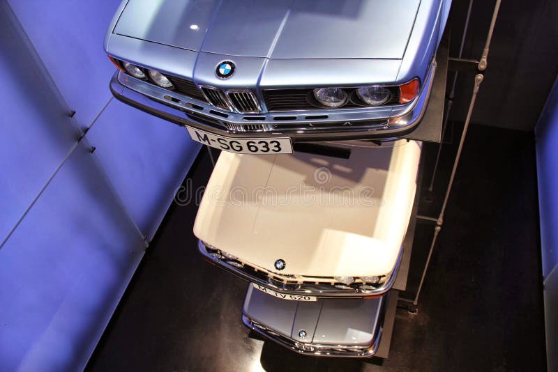 BMW Series 7: Top-down View of Bodies on Display at BMW Museum ...