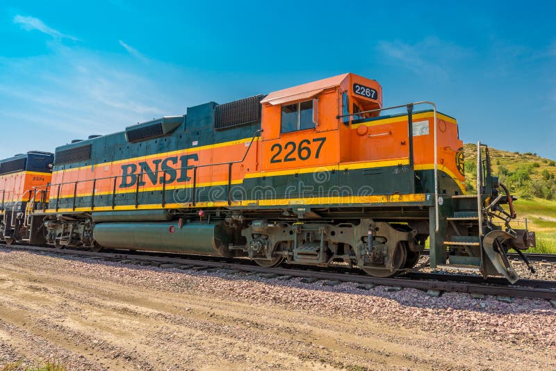 Bnsf Locomotief 5544 Stationair Draaien Op Brug Over W. Lincoln-snelweg ...