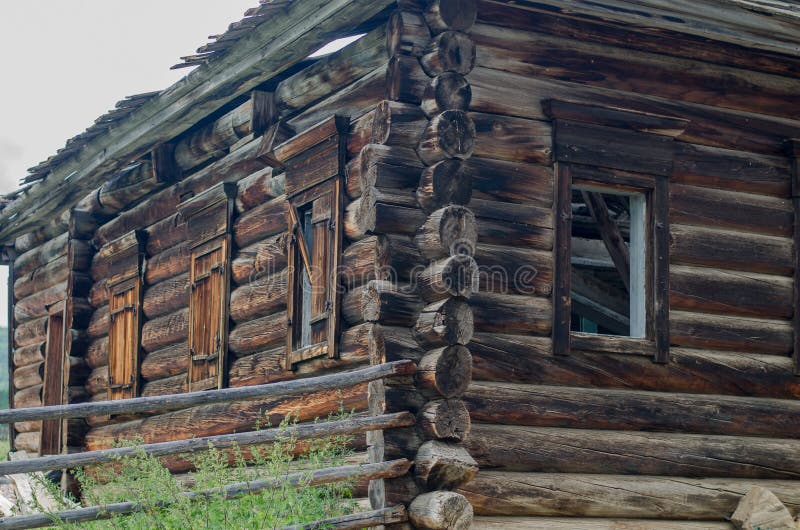 Boarded-up house stock image. Image of frame, home, color - 43901123