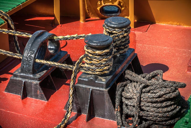 Boat Deck Rope stock image. Image of ocean, rope, deck - 40014357