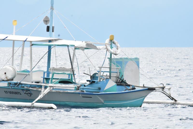 A Boat Floating in Ocean Water Editorial Photography - Image of pacific ...
