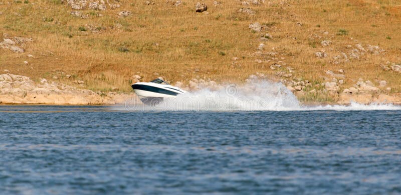 Boat Floats on the Lake Speed Stock Photo - Image of lake, river: 105400402