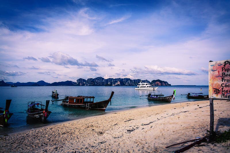 The Boat Landed on the Shore Stock Photo - Image of bowboat, shoreline ...
