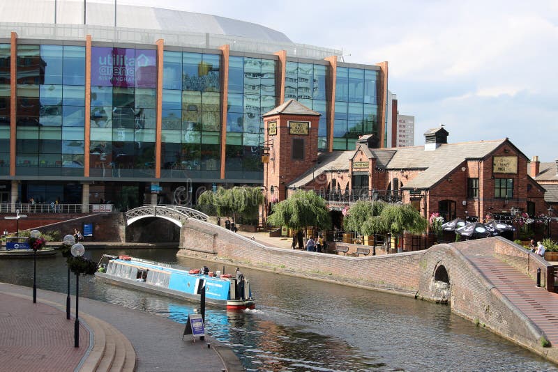 Boat Old Turn Junction, Birmingham Canal Old Line Editorial Photography ...