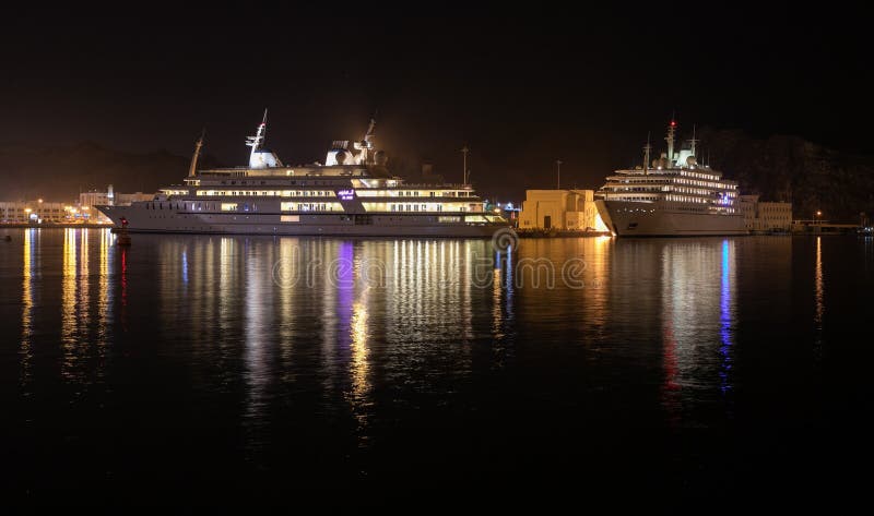 Boat in the Port of Muscat, Oman Editorial Stock Image - Image of gulf ...