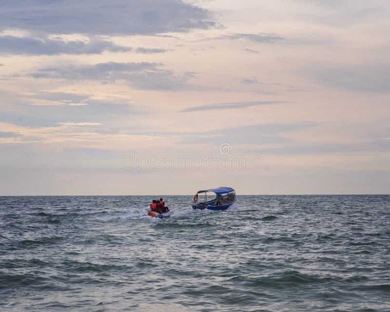 The Boat is Pulling the Hull. Stock Photo - Image of reflection ...