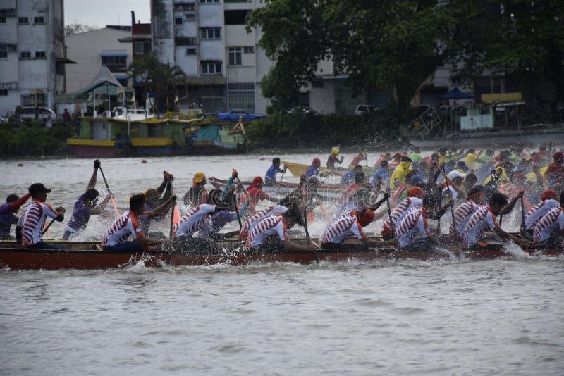 The boat race editorial stock photo. Image of paddle - 105501773