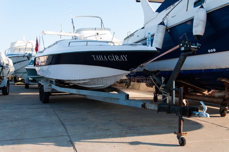 Boat on the Stocks editorial image. Image of daytime - 36892010