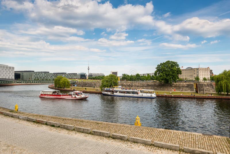 A Boat Trip in the Spree River, Berlin, Germany Editorial Photography ...