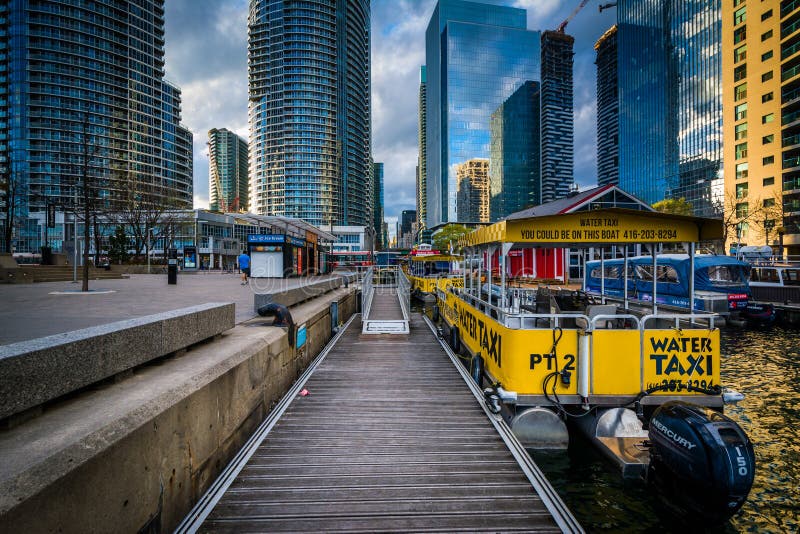 Boats and Modern Buildings at the Harbourfront in Toronto, Ontario ...