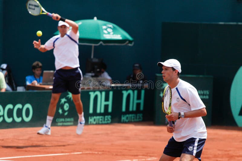 Bob and Mike Bryan editorial stock photo. Image of champion - 18642493
