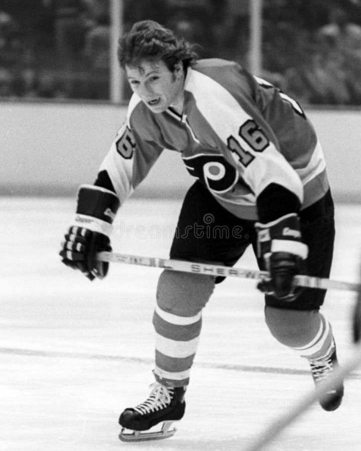 Bataille De Bobby Clarke Et De Peter McNabb (hockey De NHL) Photo stock ...