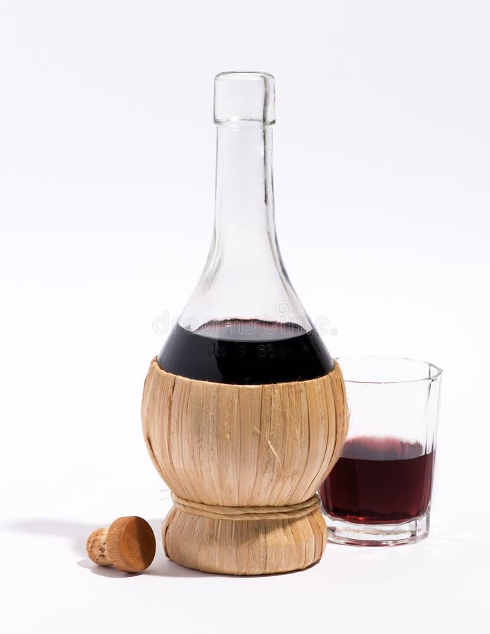 Boccetta O Caraffa Di Vino Rosso Immagine Stock - Immagine di boccetta ...