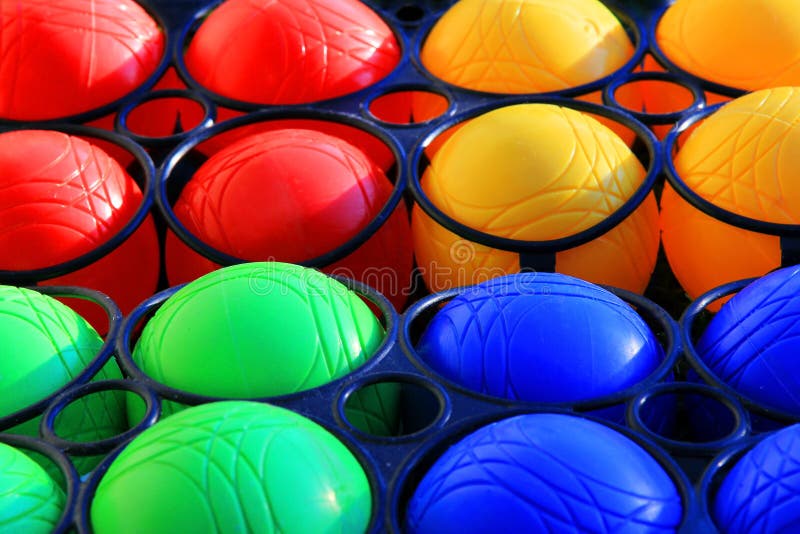 Bolas En Colores Primarios - Tiro De Boccia Del Concepto Imagen de ...