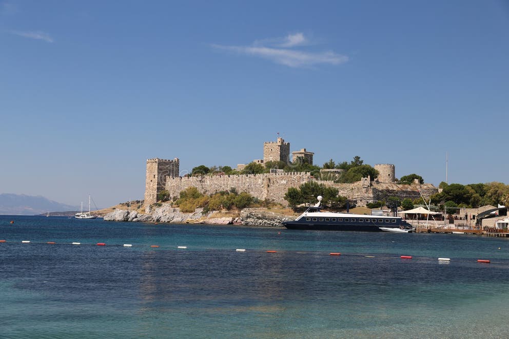 Bodrum slott i Turkiet arkivfoto. Bild av riddare, turk - 98892676