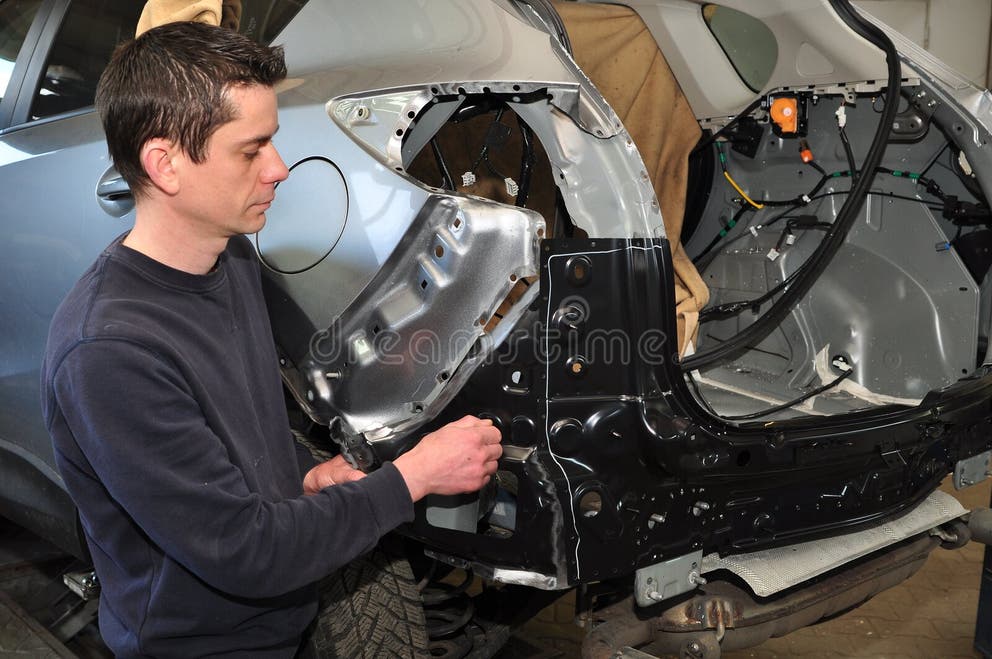 In the body shop. stock image. Image of painting, mechanic - 51382407