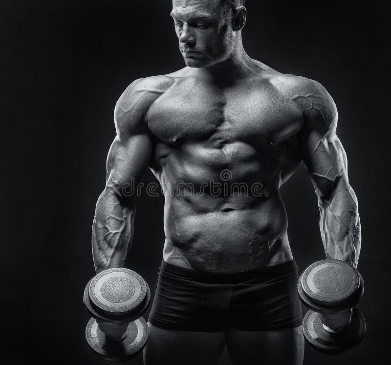 Bodybuilder foto de archivo. Imagen de metal, muscular - 104364938