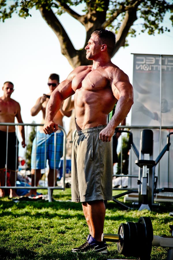 Bodybuilder editorial stock photo. Image of muscle, active - 26925033