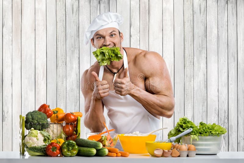 Bodybuilder D'homme Faisant Cuire Sur La Cuisine Photo stock - Image du ... Bodybuilder D'homme Faisant Cuire Sur La Cuisine Photo stock - Image du ...