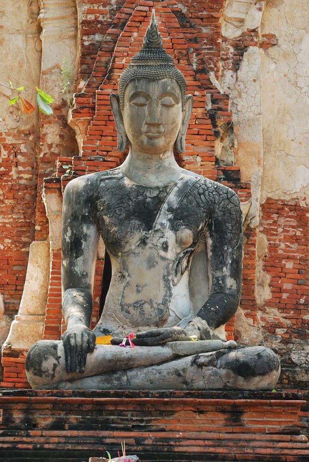 Boedha stock afbeelding. Image of standbeelden, tempel - 12429729