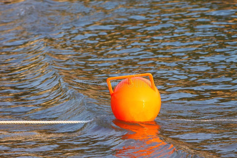 Boei stock afbeelding. Image of kabel, zwem, plastiek - 19167817