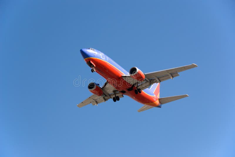 Boeing 737 Landing stock photo. Image of cargo, plane - 4205292