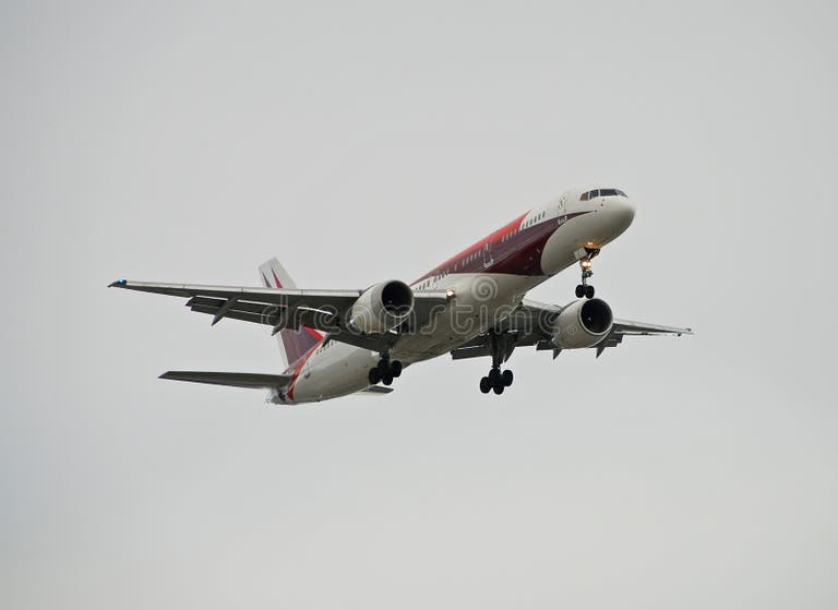 Boeing 757 passenger jet stock photo. Image of flight - 1900654