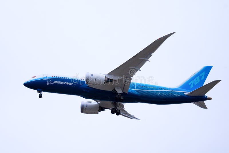 704 First Boeing Commercial Aircraft Stock Photos - Free & Royalty-Free ...