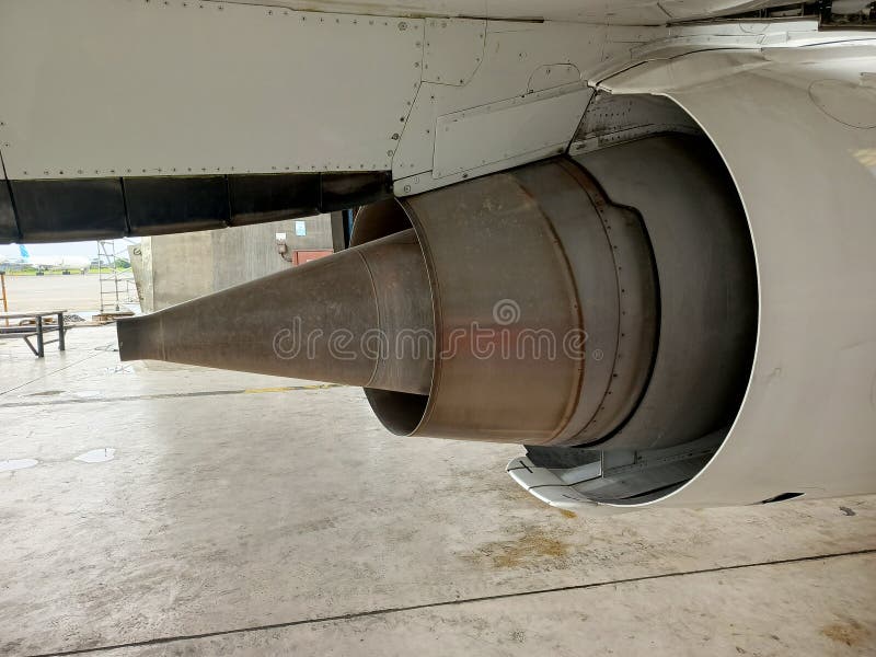 Boeing 737 Engine Exhaust Nozzle Stock Photo - Image of departure ...
