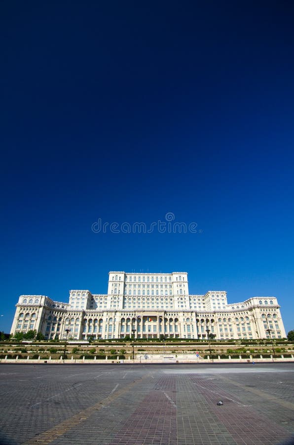 Boekarest - Het Parlement Paleis Stock Foto - Image of verslag, europa ...