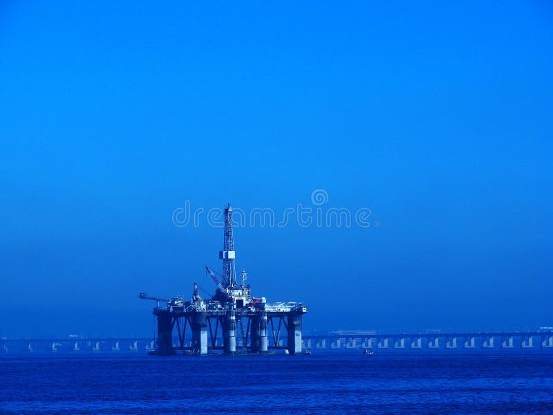 Bohrinsel 26 stockbild. Bild von anlage, ozean, schacht - 4352715