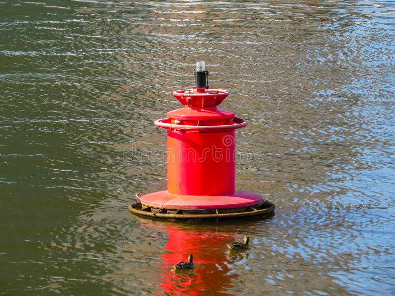 Boia do rio foto de stock. Imagem de ninguém, sinal, equipamento - 76112740