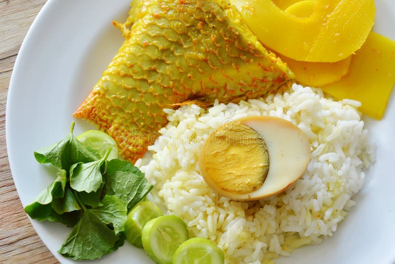 Boiled Red Mango Fish with Pickled Bamboo Shoot in Spicy and Sour Soup ...