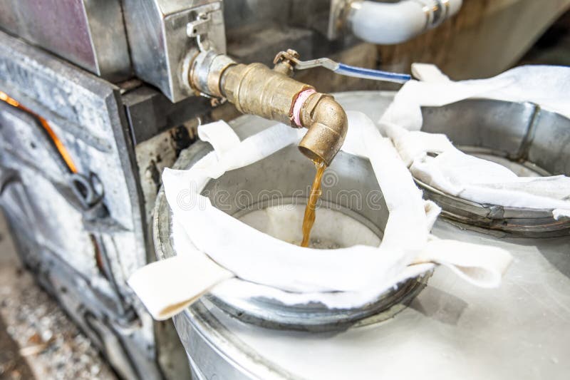 Boiling Maple Syrup Sap Boiling Pans with Steam Stock Image - Image of ...