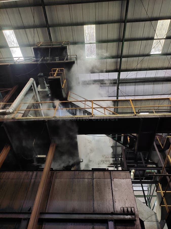 Boiling palm oil process stock image. Image of process - 335315419