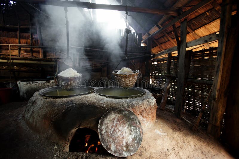 Boiling rock salt stock image. Image of boiling, thailand - 74982581