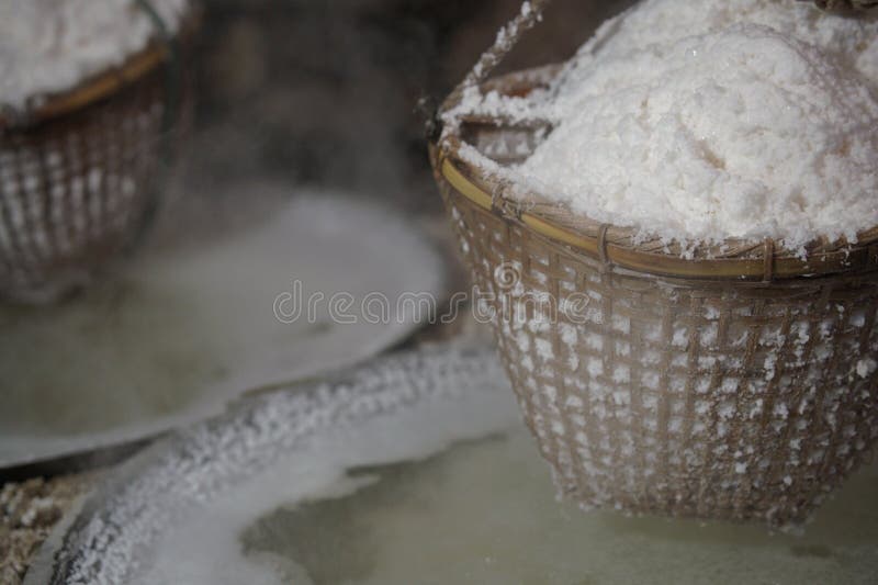 Boiling Saline Solution is Traditional Way for Making Mountain Rock ...