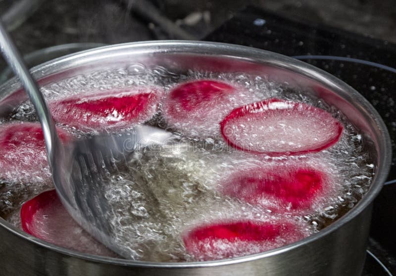 Boiling vegetable oil stock image. Image of heat, freshwater - 113325589