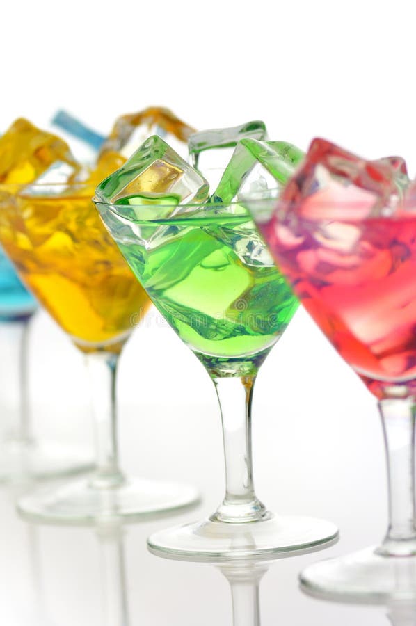 Boissons de froid image stock. Image du martini, savoureux - 18656377