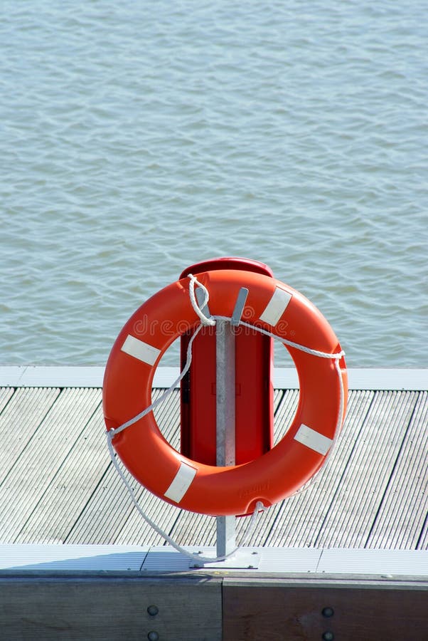 Boje auf Sesite stockbild. Bild von marine, gummi, menge - 13227517