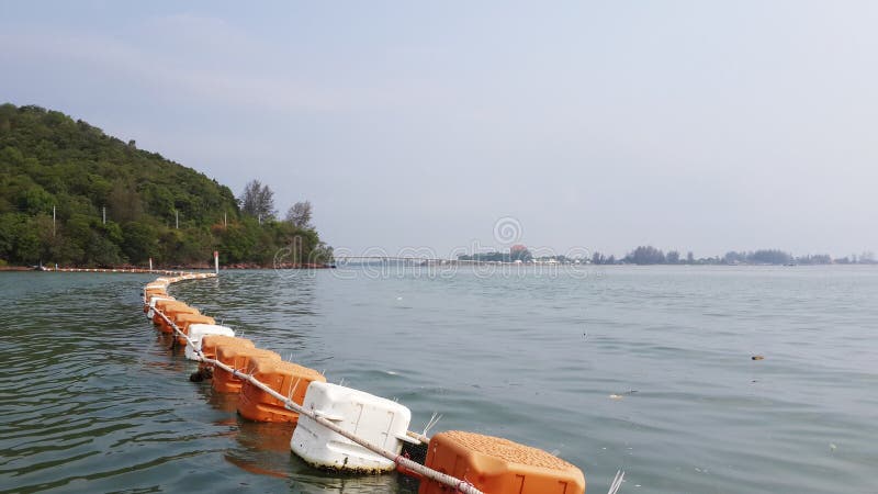 Bojen auf dem Meer stockbild. Bild von gefährlich, bojen - 54036559