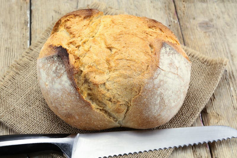 Bolas De Pan Con Fondo Blanco Imagen de archivo - Imagen de frescura ...