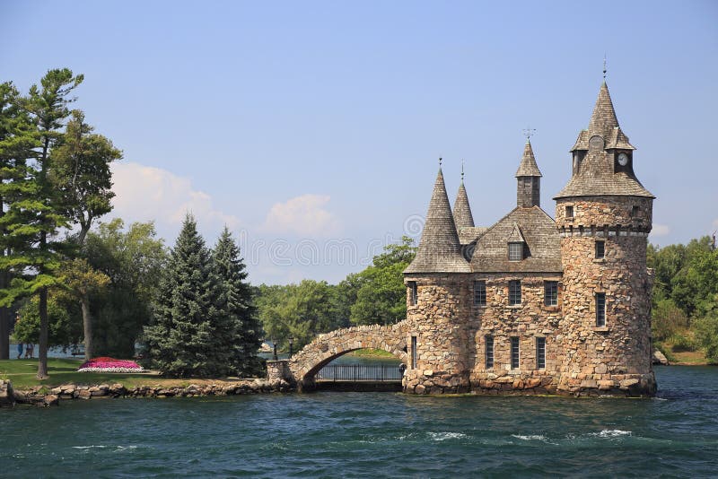 Boldt Castle, Thousand Islands Stock Photo - Image of castle, green ...